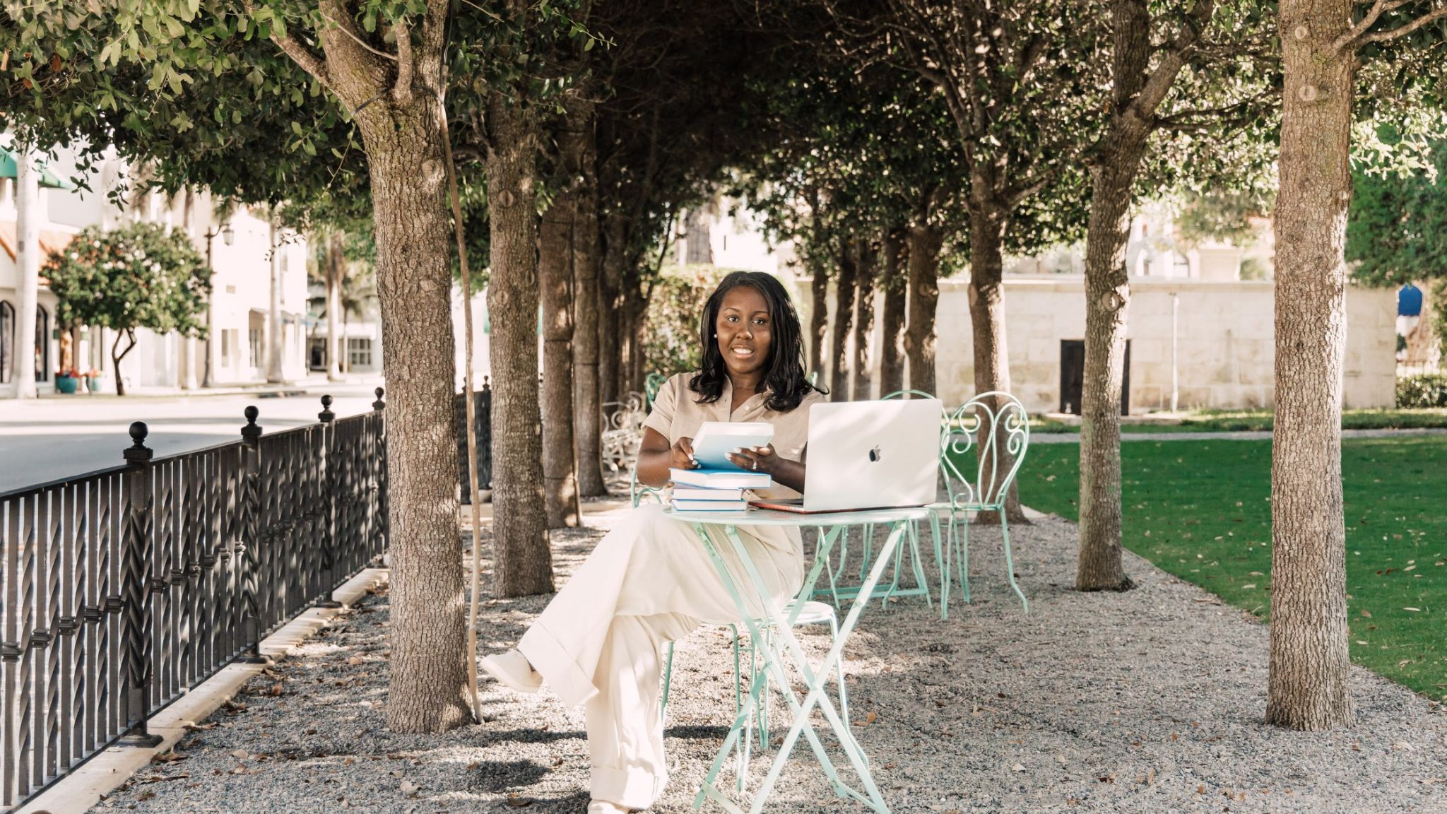 5 Simple Steps to Set and Crush Your Reading Goals