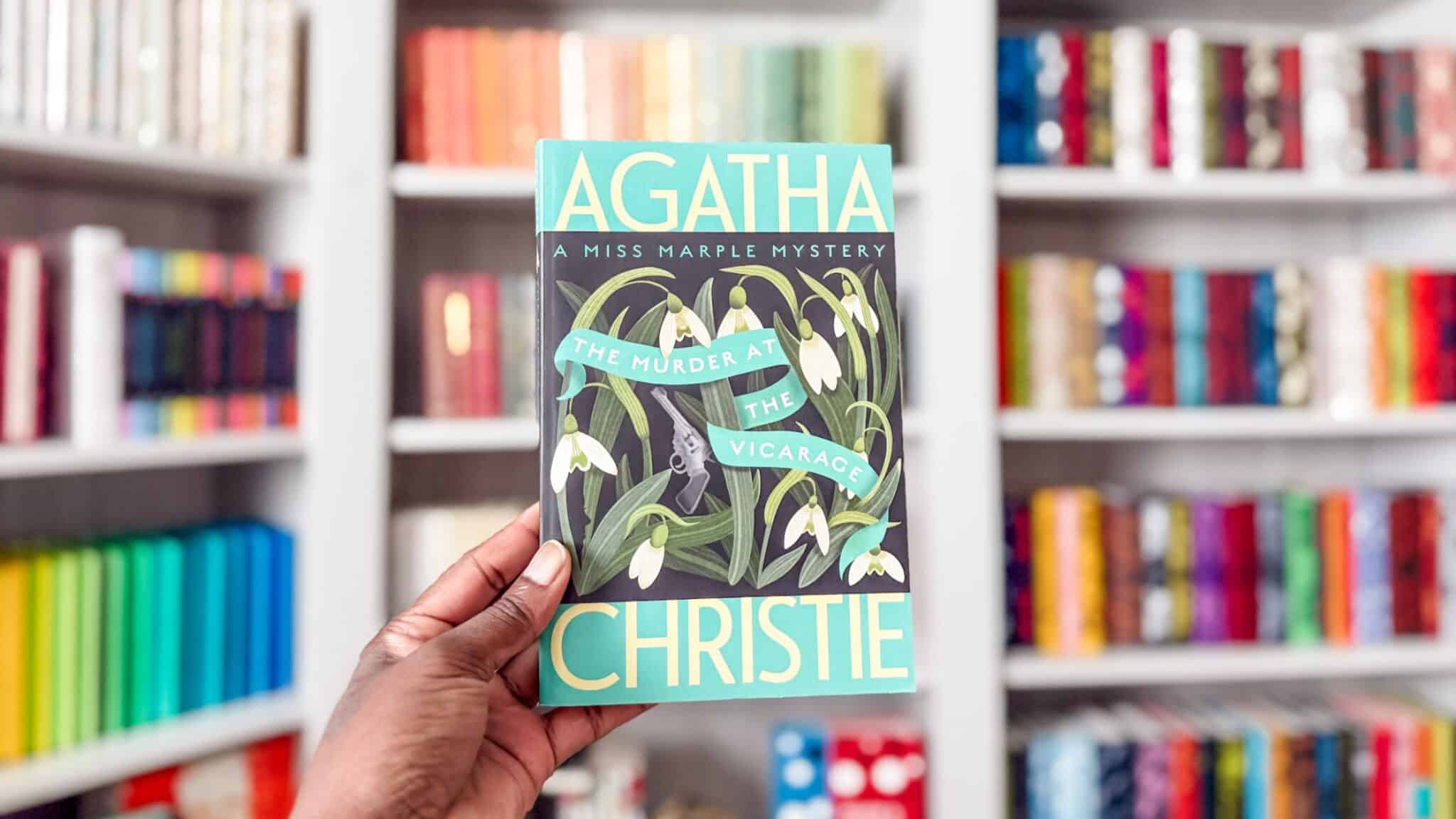 The Murder at the Vicarage Guide (Miss Marple #1)